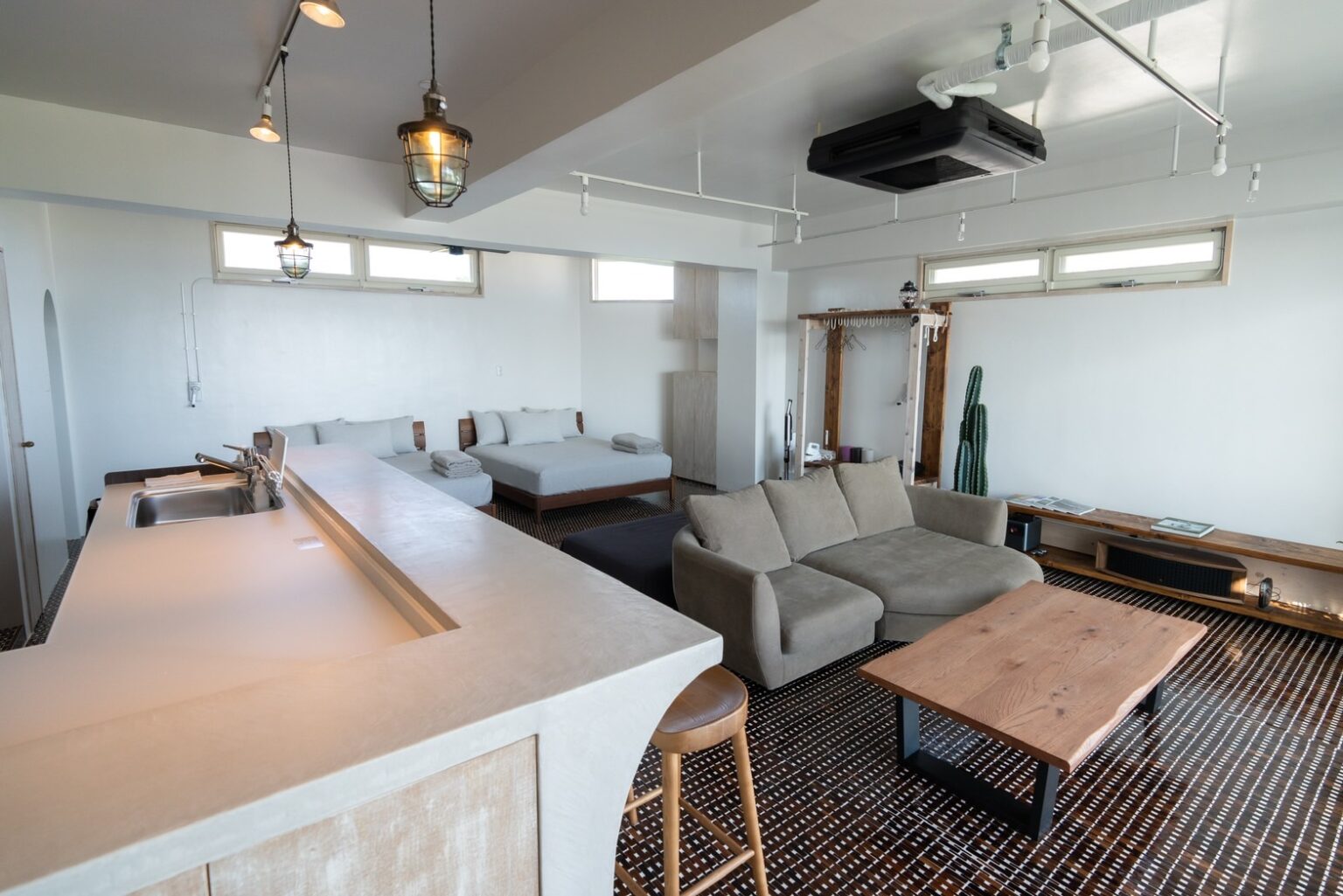 WORKS17 – Cruise Room DESLIE 伊良部島 | 都一級建築設計事務所 – 宮古島の新築一戸建、商業施設、マンション ...
